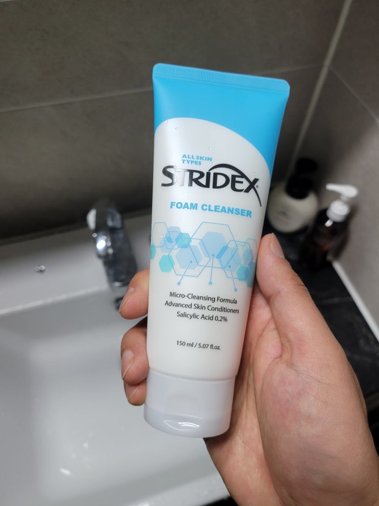 스트라이덱스 올리브영 약알칼리성 바하 클렌징폼 남자의 기름기를 날려줌