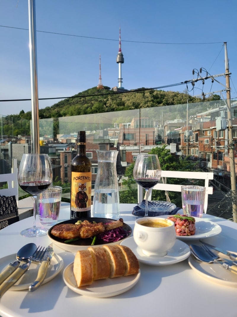 서울 해방촌 와인바 비셋프리 남산타워석양 맛집 와인음식분위기 모두 완벽 서울 핫플 예감 네이버 블로그