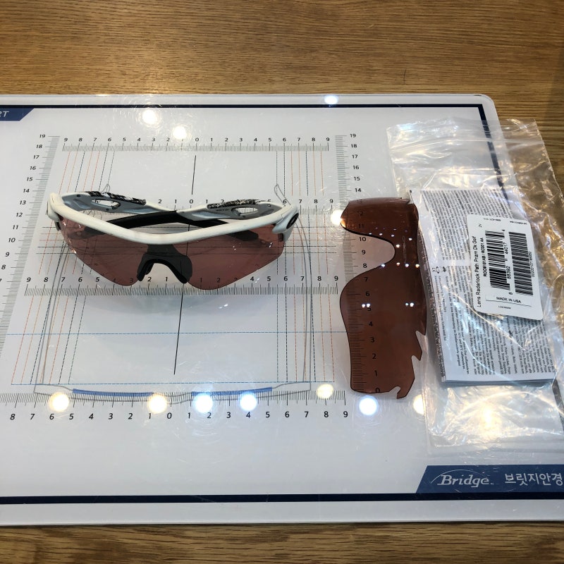 오클리 레이다락 정품 렌즈 교체어디서 가능할까 오클리 공식대리점 브릿지안경 에서 구입하세요 네이버 블로그