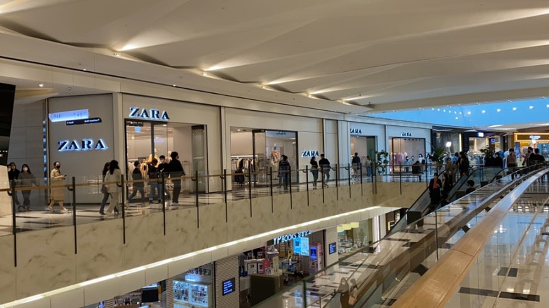 여의도 IFC몰 자라매장에서 여러가지 입어보기 : 네이버 블로그