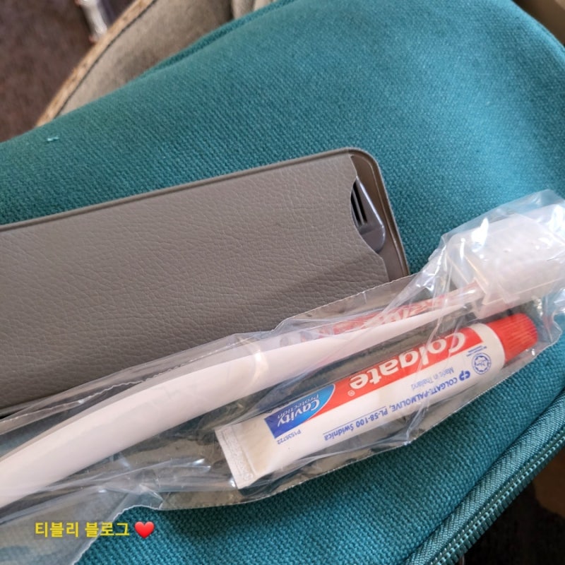 아시아나 비지니스 OZ701 후기 (좌석, 기내식,어메니티) : 네이버 블로그