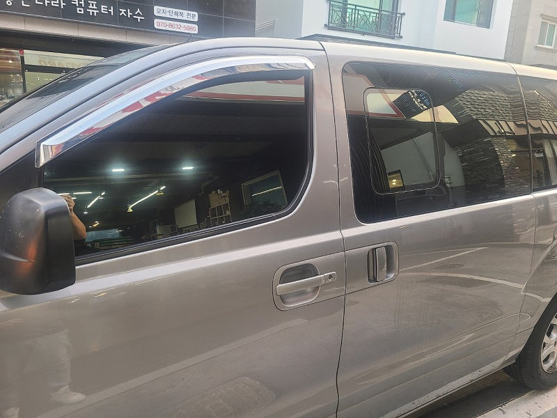 양산썬팅 현대 그랜드스타렉스 오래된 썬팅필름 제거 후 블락포디 비바 전체 재시공 : 네이버 블로그