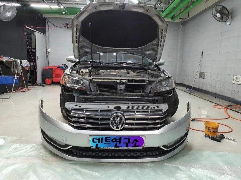 수원 망포 더판타지움 지하1층 파샤트 프론트범퍼 탈부착 보수도장 광택코팅덴트판금도색잘하는집 망포영통서천매탄용인