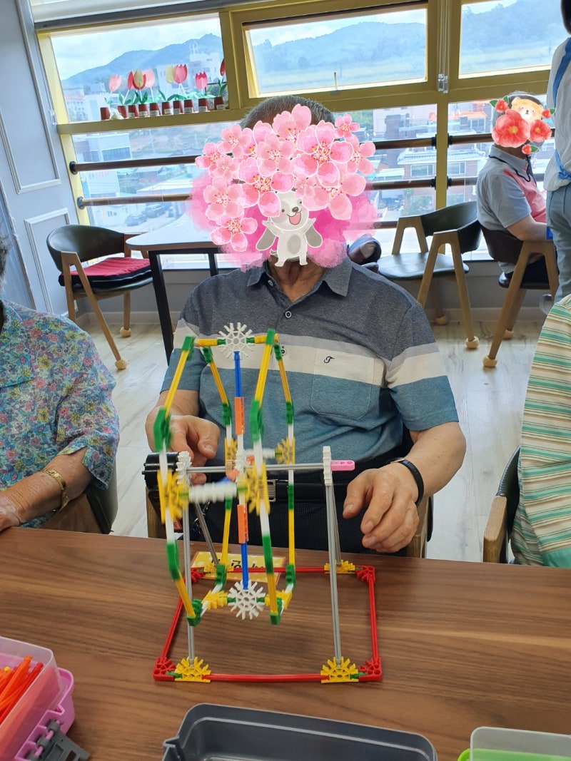 청주주간보호 친절한 방문주간보호재활센터 행복한 간식 시니어재활운동 시니어인지활동 네이버 블로그