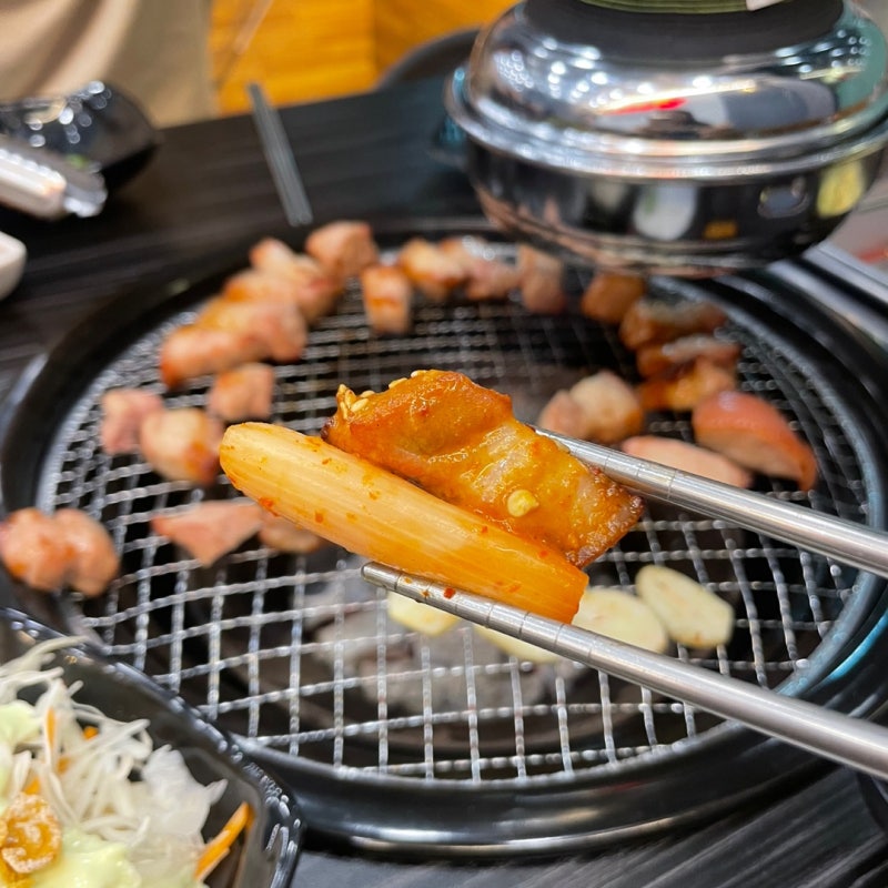 광주 고기맛집 숯가마로 구워 더욱 맛있어요 * 광주 서구 동천동 꽃돼지숯가마동천점 : 네이버 블로그