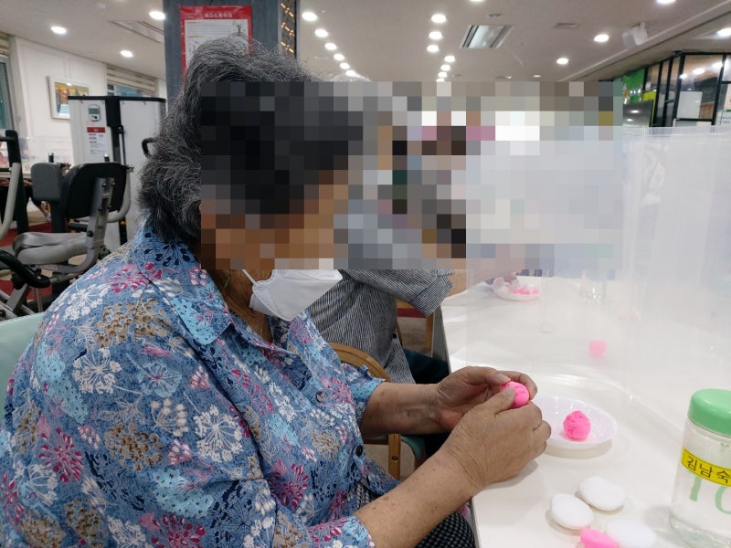 광명노인주간 보호 센터 시니어데이케어주은 광명센터음악프로그램송편만들기and 우드블럭악기를 이용한 음악수업 네이버 블로그