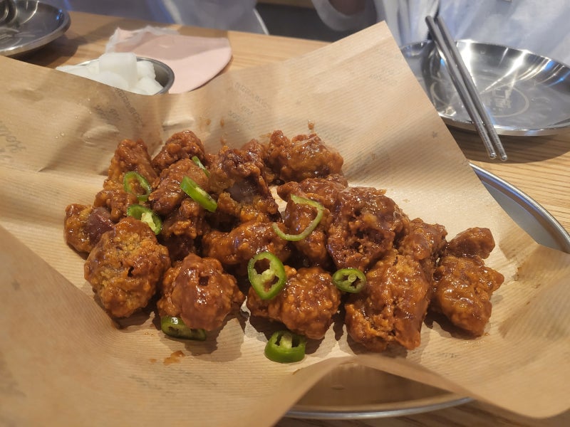 누나홀닭 우리가족 최애 치킨 바베큐쌈닭 쌈닭화이타 네이버 블로그