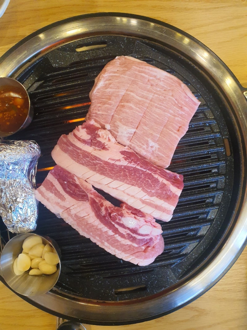 구로디지털단지역 맛집 술집 육즙가득 삼겹살 And 항정살 옛마을 네이버 블로그
