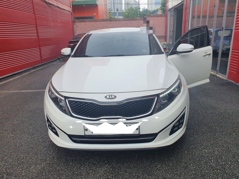 [천안네비매립] 2013년식 K5 차량 내비 고장, 안켜짐 불량으로 제이와이커스텀 8인치 JY-N7000 LIVE(라이브)교체 장착하고, 스마트폰 미러링 사용 가능 ...