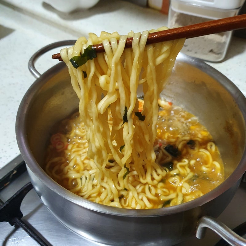 농심 카구리 봉지라면 칼로리열량 영양성분정보 먹어본 후기 컵라면vs봉지 라면 맛 비교 네이버 블로그