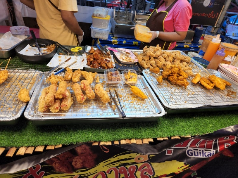 방콕여행 Day1 샹그릴라 근처 로컬 맛집 마사지 추천feat 야시장 넙적국수 탑스마켓 세레네마사지 네이버 블로그