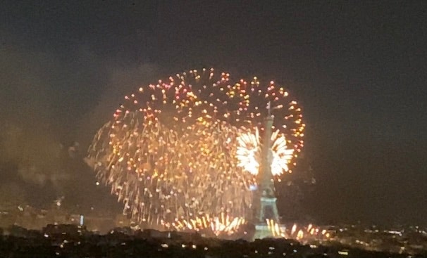프랑스 혁명 기념일 행사 바스티유 데이 Bastille Day 파리의 7월 14일샹젤리제퍼레이드에펠탑 불꽃놀이