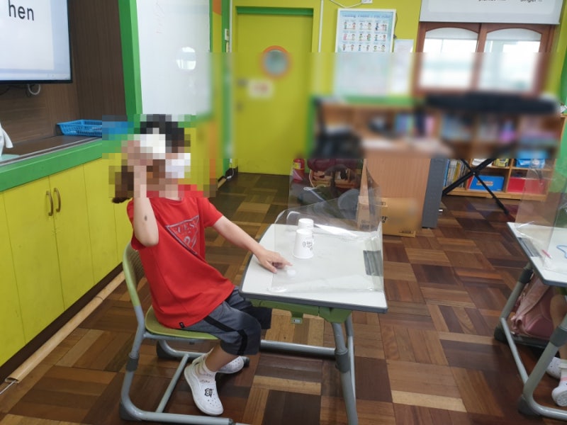 초등 영어단어 쓰기 게임 : 셔플 컵(Shuffle Cups), 능동적 참여를 이끌어내는 activity : 네이버 블로그