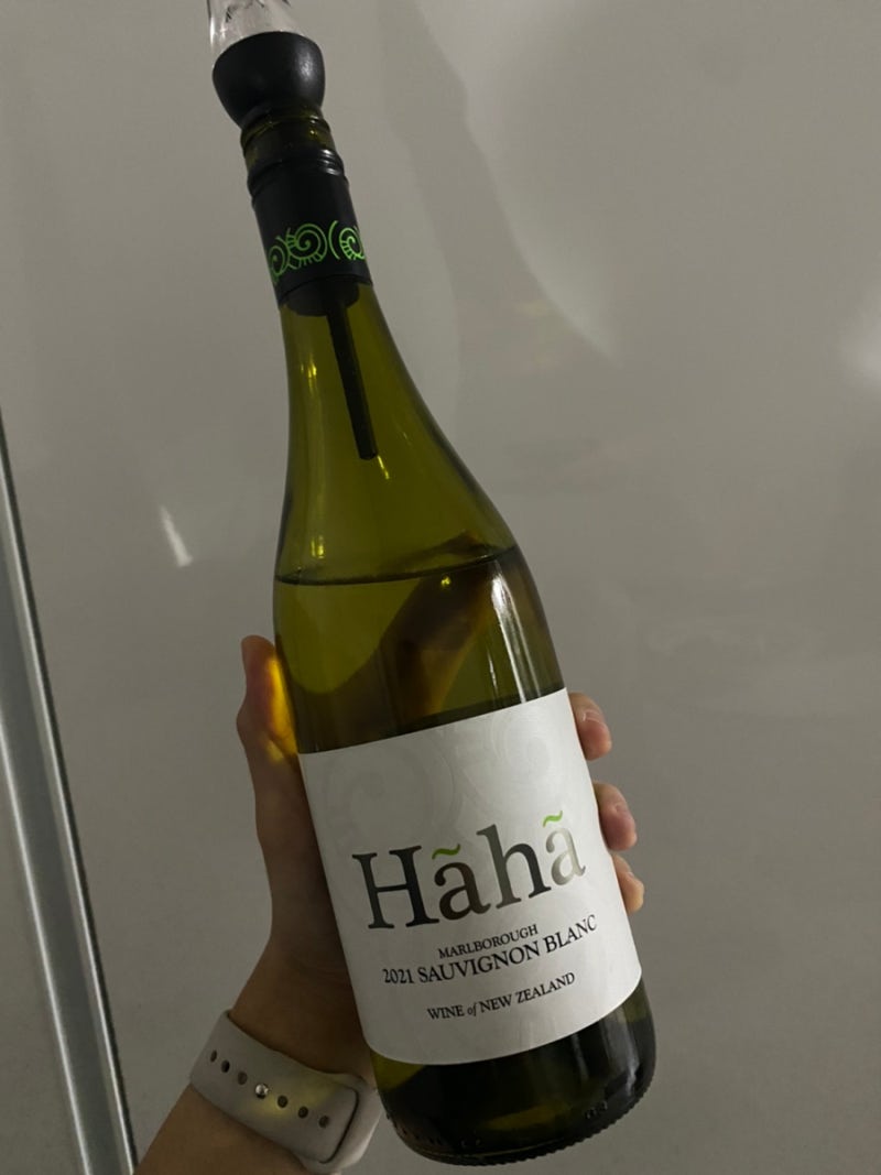 [7월의 와인] 화이트와인 ‘Haha’ 소비뇽블랑 ( 2021,Sauvignon Blanc, New Zealand) : 네이버 블로그