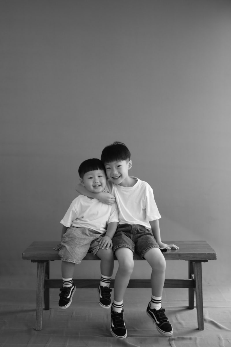 흑백사진 연서 가벼운 성장앨범 매년 찍는 가족사진 형제사진 기록하기 네이버 블로그