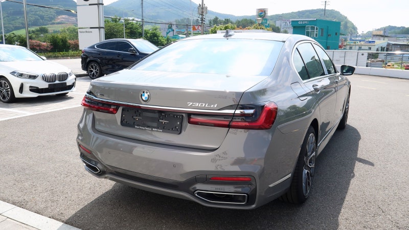 BMW 730Ld xDrive M Spt LCI_P2 출고기 / 버니나 그레이 / 나파 모카 시트 (C3E / NMMY ...