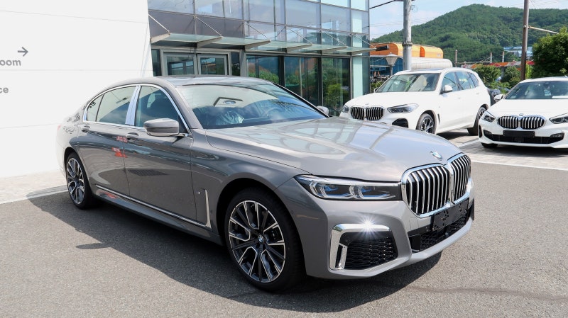 BMW 730Ld xDrive M Spt LCI_P2 출고기 / 버니나 그레이 / 나파 모카 시트 (C3E / NMMY ...