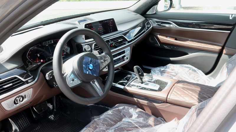 BMW 730Ld xDrive M Spt LCI_P2 출고기 / 버니나 그레이 / 나파 모카 시트 (C3E / NMMY ...