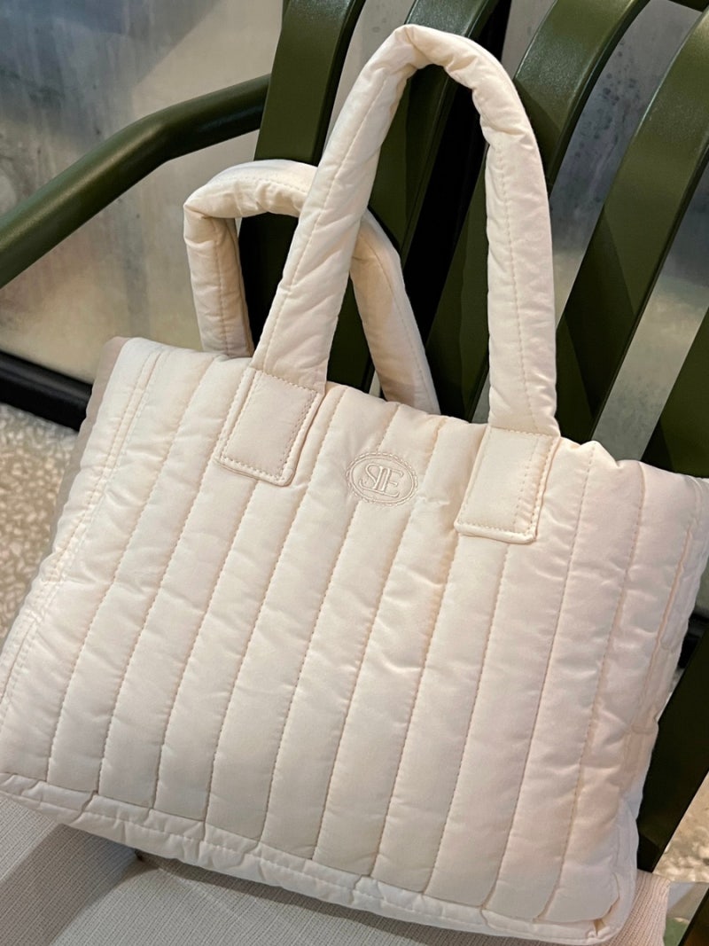 [데일리백 추천] 시엔느 패딩백 Sienne Padding Bag _Cream 아이패드 가방으로 딱이야 : 네이버 블로그