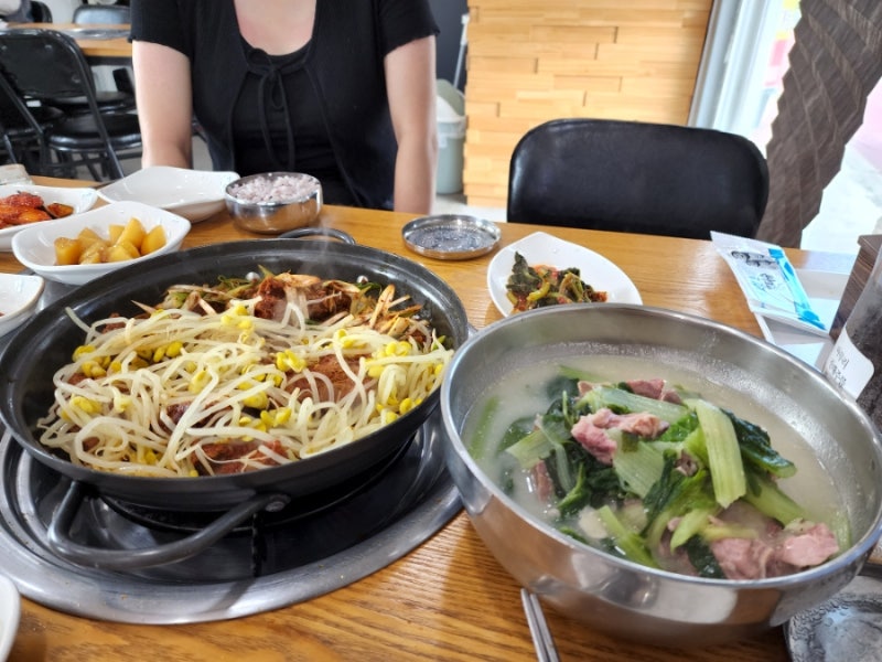 어진식당 제주도 현지인맛집 접짝뼈국 뜨끈한 국물이 맛있는 곳 네이버 블로그