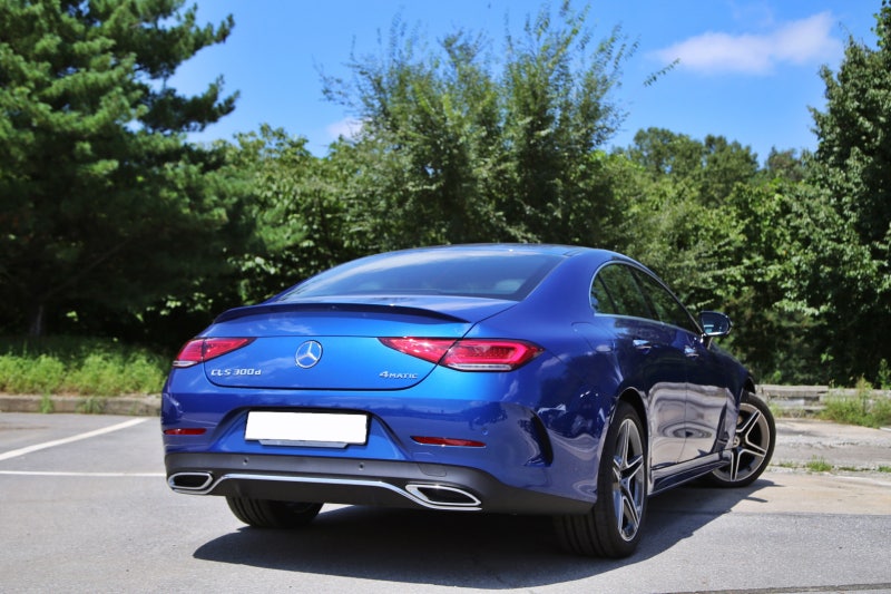 벤츠 CLS 300d 4MATIC 시승기 / 스펙트럴 블루 22년형 : 네이버 블로그