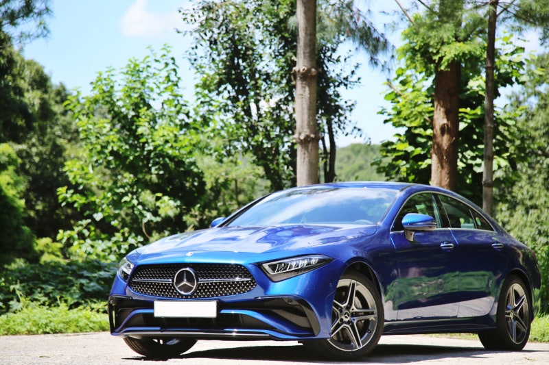 벤츠 CLS 300d 4MATIC 시승기 / 스펙트럴 블루 22년형 : 네이버 블로그