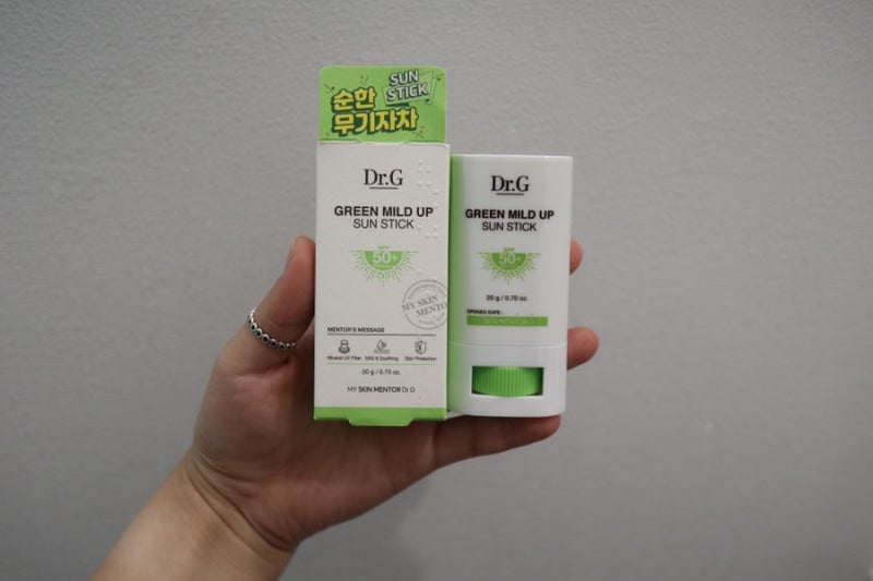 닥터지 그린 마일드 업 썬스틱 순한 무기자차 썬스틱 찾는 다면 닥터지 선스틱추천 순한 무기자차 간펀 선 스틱으로 피부
