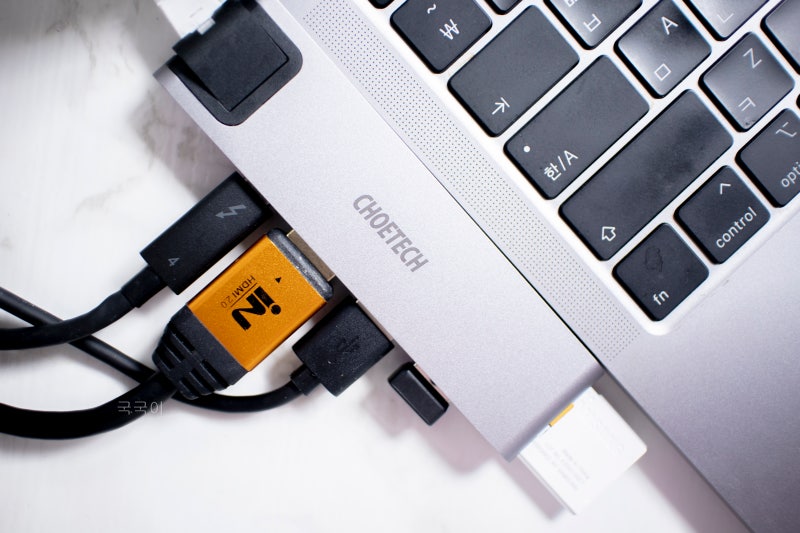 맥북허브 USB허브 4K HDMI 썬더볼트 노트북 랜선 지원하는 초텍 7in2 HUB-M24-GY(ft. 에어, 프로 ...