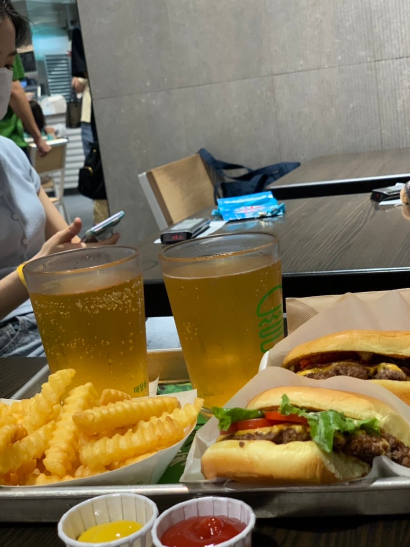 쉑쉑버거 쉐이크쉑 코엑스점 웨이팅 꿀팁 쉑버거 스모크쉑 고릴라거 네이버 블로그