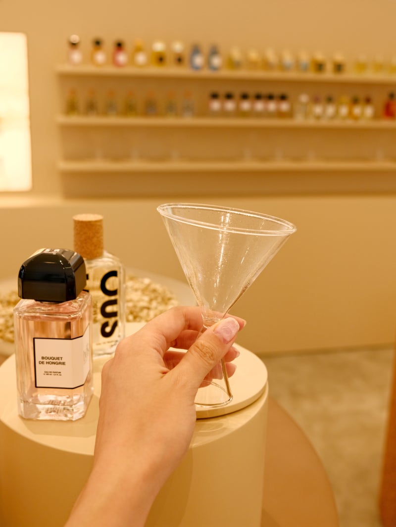 여의도 더현대서울에서 만난 리퀴드 퍼퓸바 팝업스토어 나만의 시그니처 향수 네이버 블로그