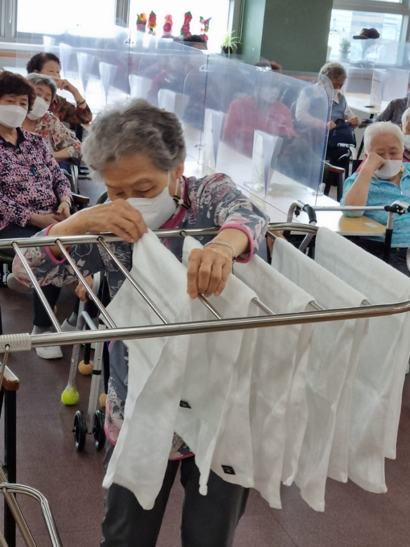 최우수구리주간보호 온케어구리 주간보호 인지재활센터 일상생활동작훈련 빨래하기 네이버 블로그