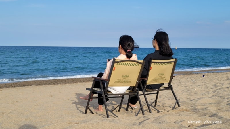 튼튼하고 가벼운 캠핑의자 카고 컨테이너 코지 폴딩체어 사용후기 네이버 블로그