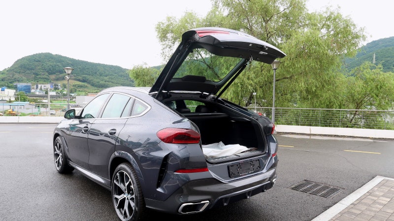 BMW X6 xDrive 30d M Spt_P2 출고기 / 아틱 그레이 / 메리노 블랙 시트 (C27 / VASW) : 네이버 블로그