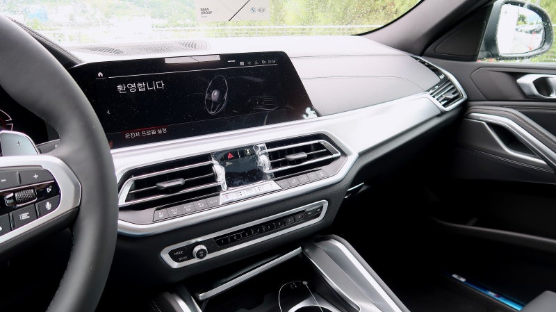 BMW X6 xDrive 30d M Spt_P2 출고기 / 아틱 그레이 / 메리노 블랙 시트 (C27 / VASW) : 네이버 블로그