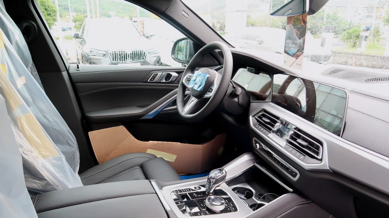 BMW X6 xDrive 30d M Spt_P2 출고기 / 아틱 그레이 / 메리노 블랙 시트 (C27 / VASW) : 네이버 블로그