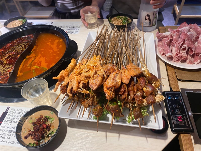 서울신촌 중국 본토 맛 홍칠공 훠궈 꼬치 무한리필 맛집 네이버 블로그