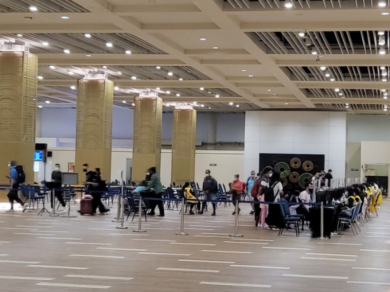 발리 응우라라이공항 입국절차백신증명서도착비자입국심사수화물세관신고환전 네이버 블로그