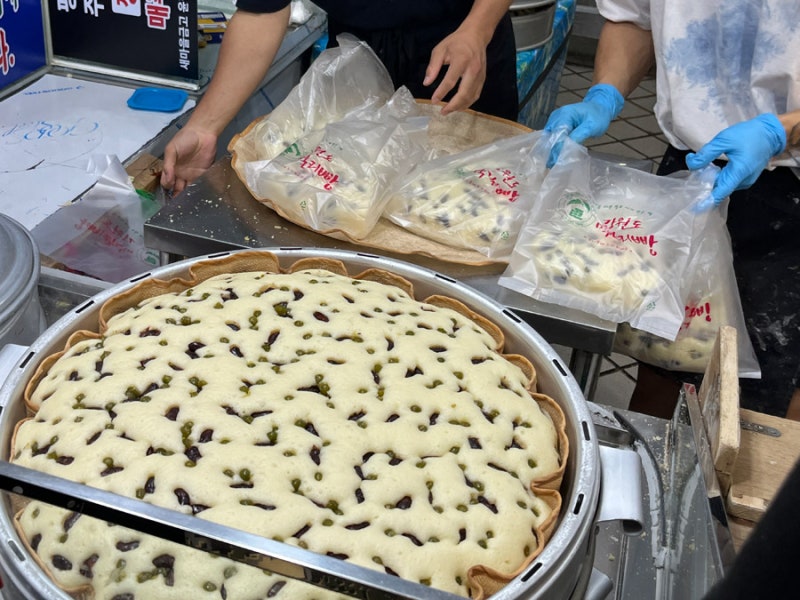 강원도 속초 중앙시장 술빵 술찐빵 찐빵땟거리 휴일 1시간 웨이팅 1인 구매 갯수제한 막걸리빵 네이버 블로그