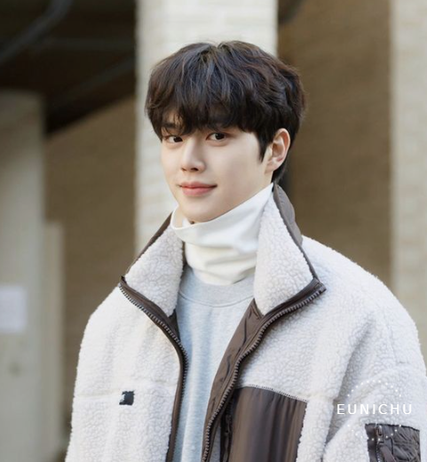 차은우 머리 남자 연예인 헤어스타일 남자 펌 종류 쉐도우펌 시스루 애즈펌 가르마펌 네이버 블로그