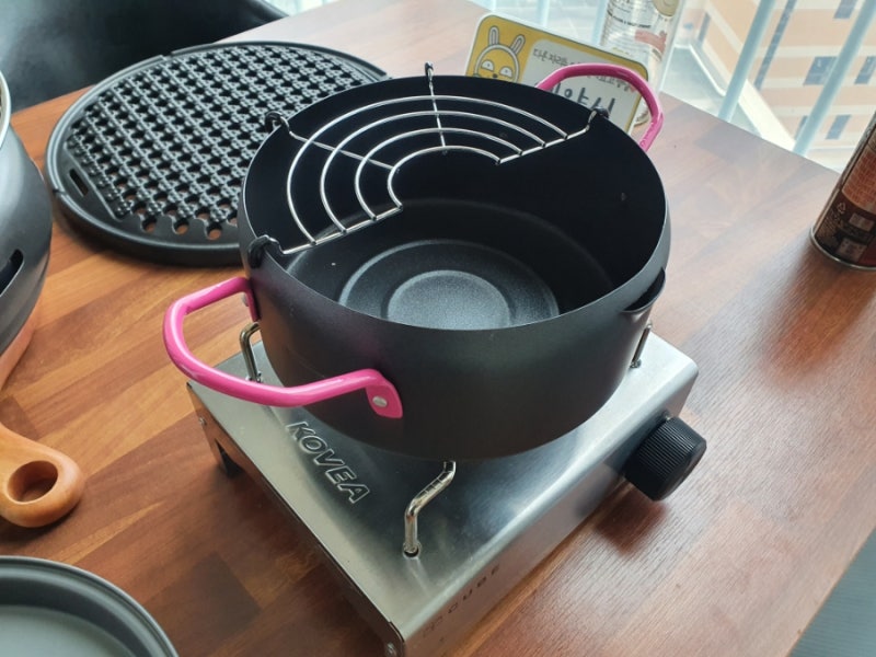 캠핑가자 먹방아이템 석쇠화로 튀김기 주물팬 찜팬 다가진남자 : 네이버 블로그