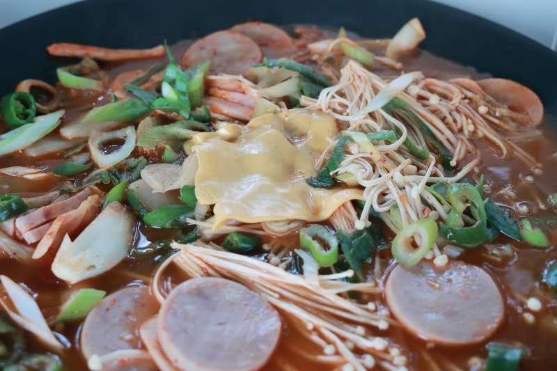 간단 캠핑 요리 백종원의 빽쿡 제주 금악 부대찌개 밀키트 차박 음식으로 추천 네이버 블로그