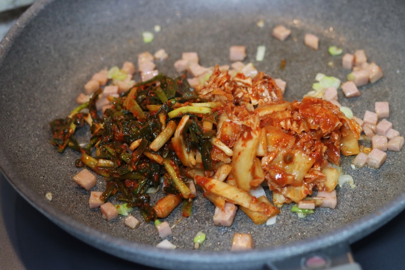 백종원 김치볶음밥 레시피 스팸 묵은 파김치 볶음밥 신김치 요리 네이버 블로그