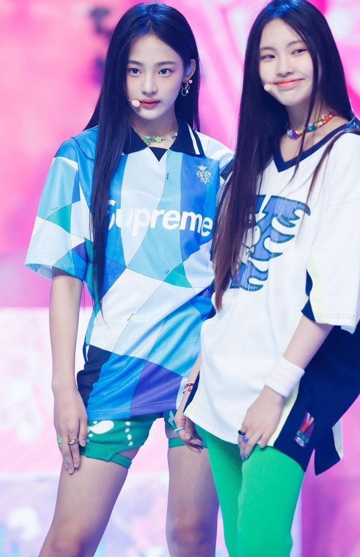 뉴진스 패션과 블랙핑크 패션으로 보는 패션 트렌드1 블록코어패션blokecore Fashion 네이버 블로그