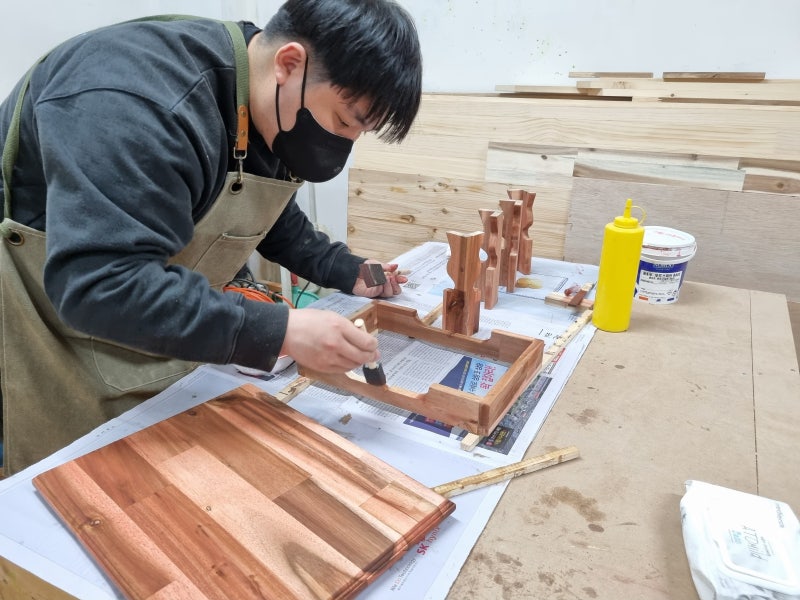 Diy목공정규클래스 일대일목공수업 직장인 자기계발 목공취미 인테리어목공 원목식탁 좌탁 혼술상 내가 직접 디자인 송파구 잠실에서