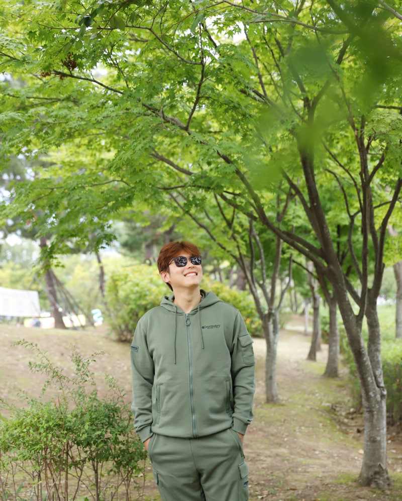 디스커버리 남자 트레이닝 세트 후드자켓 조거팬츠 코디 멋스러워 네이버 블로그