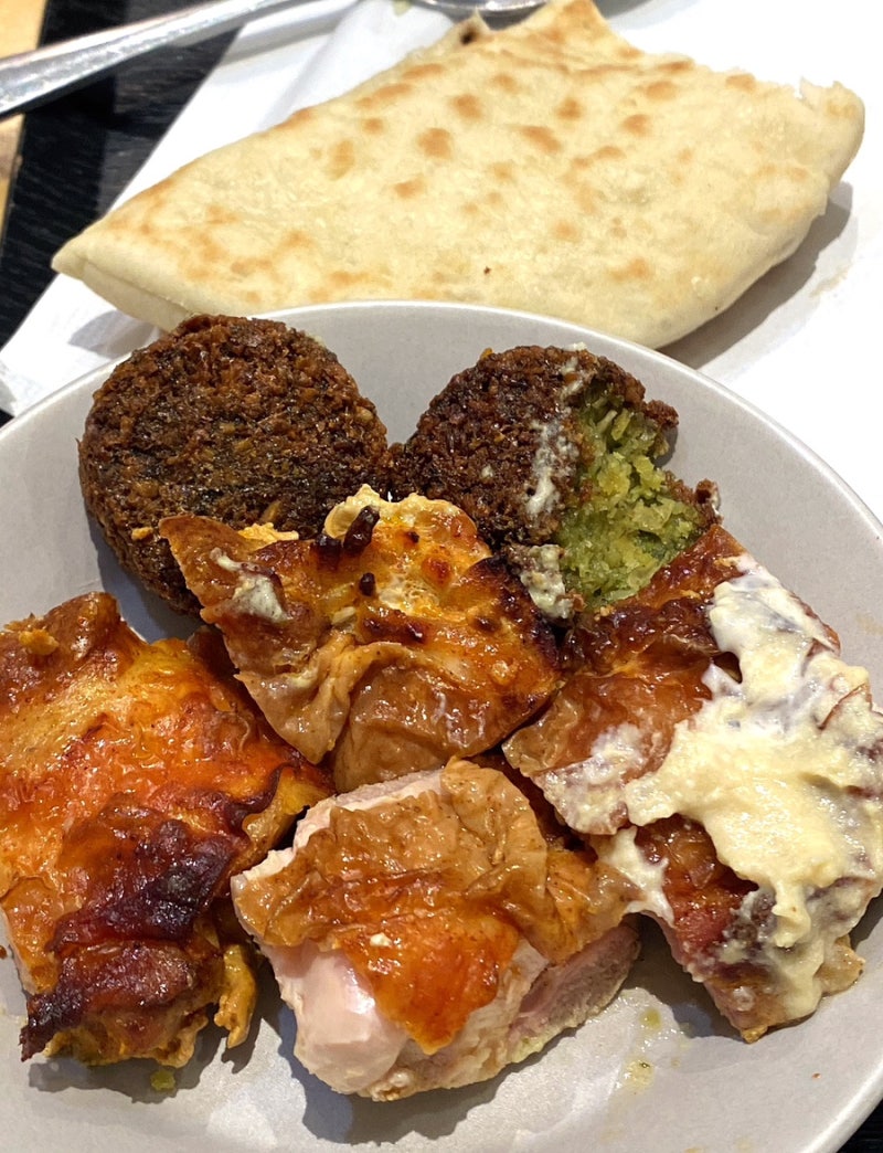 서울 명동 신세계백화점 본점 지중해식 샐러드 맛집 칙피스 네이버 블로그