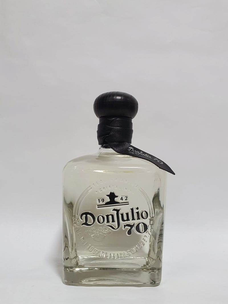 돈 훌리오 증류소 70주년 리미티드 에디션으로 탄생한 데킬라, '돈 훌리오 70(Don Julin 70)' : 네이버 블로그
