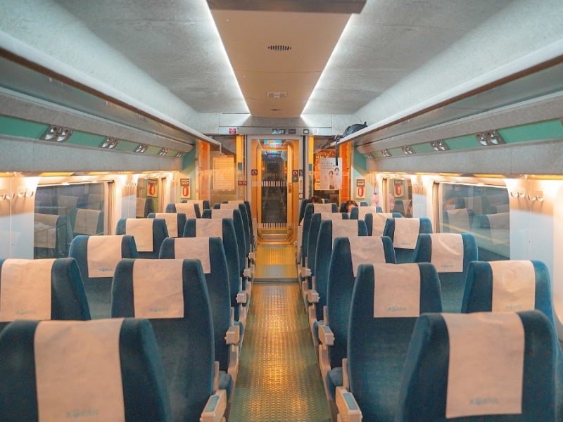 부산에서 서울 KTX 4인동반석 탑승 후기 : 갈때 비행기 올때는 가족석 탄 사연 : 네이버 블로그