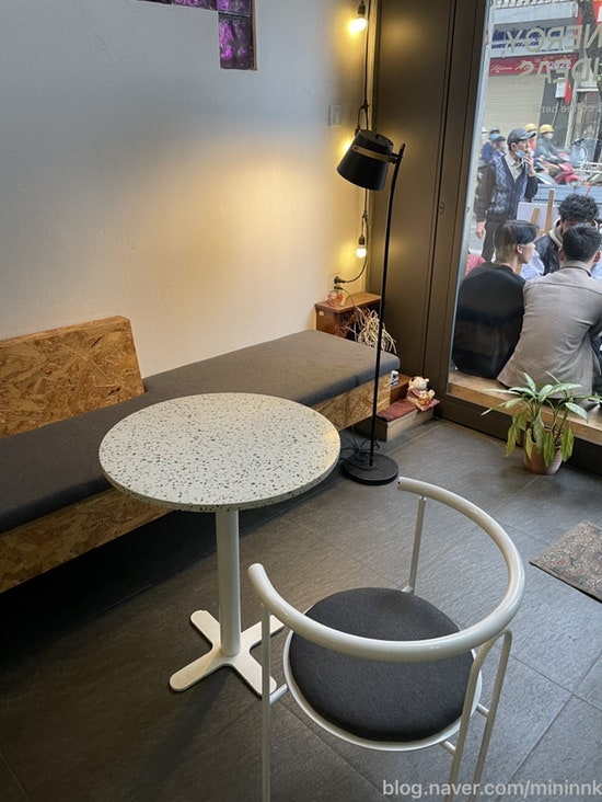 [하노이 호안끼엠] 공부하고 일하기 좋은 공간, 인팩트커피 'Infact Coffee' : 네이버 블로그