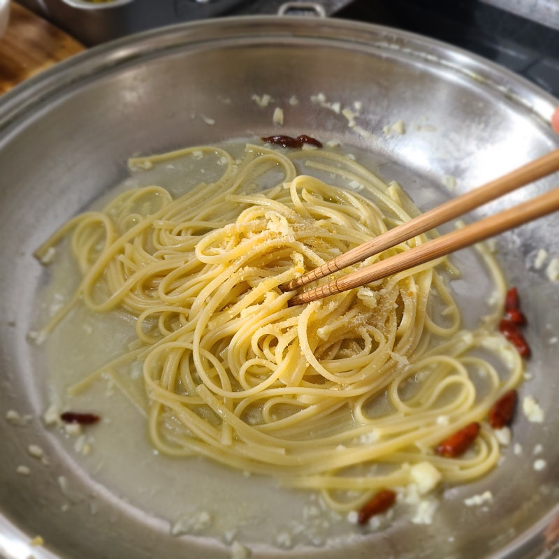 류수영 알리오 올리오 파스타 만들기 어남선생 원팬 12분 완성 간단한 맛보장 레시피ft편스토랑 네이버 블로그
